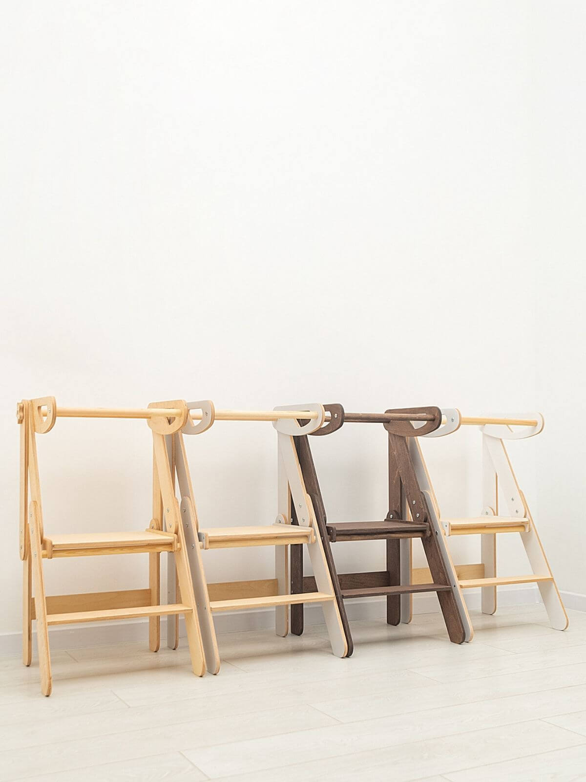 Montessori Learning Tower 🟆 ChildUniverse