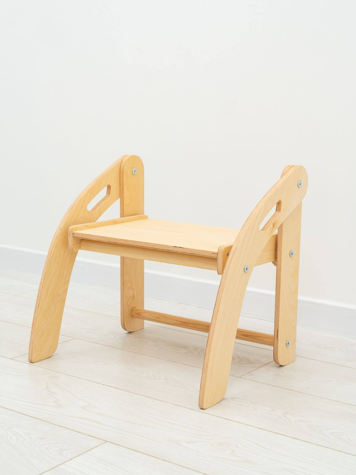 Kids Wooden Stepping Stool 🟆 ChildUniverse