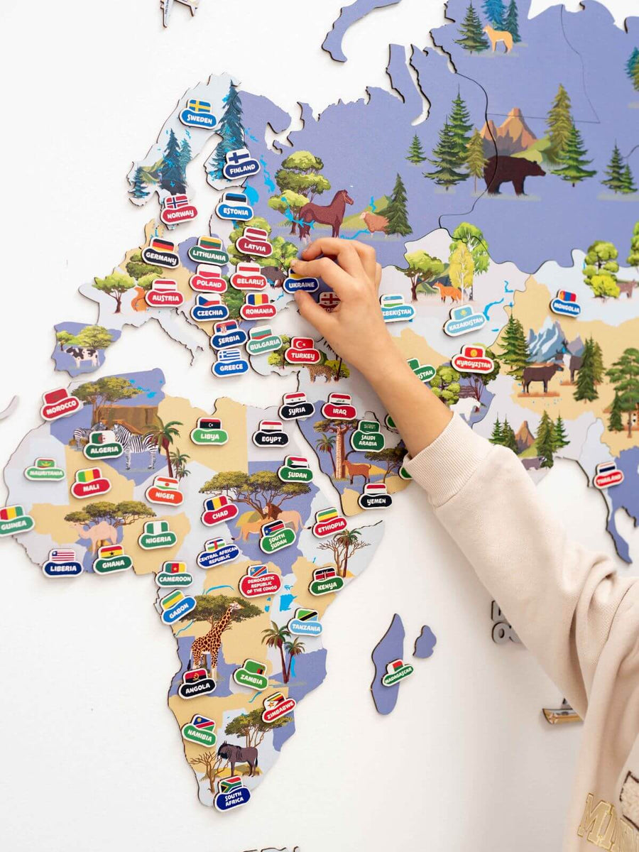 World Map Nursery 🟆 Animal World Map Nursery ChildUniverse